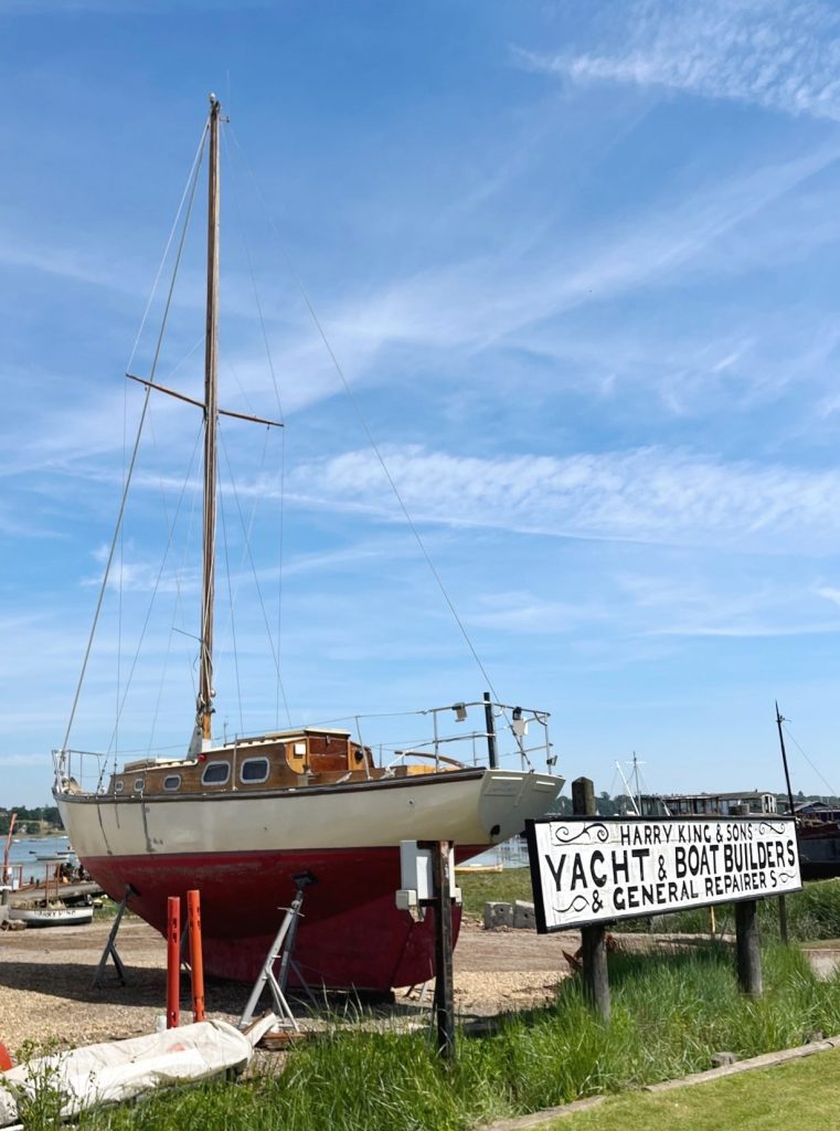 28ft Cheverton Campaigner Bermudan Sloop 1959 - MJ Lewis Boat Sales